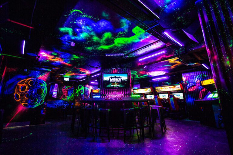 Cocktail & Arcade Bar Newcastle | NQ64